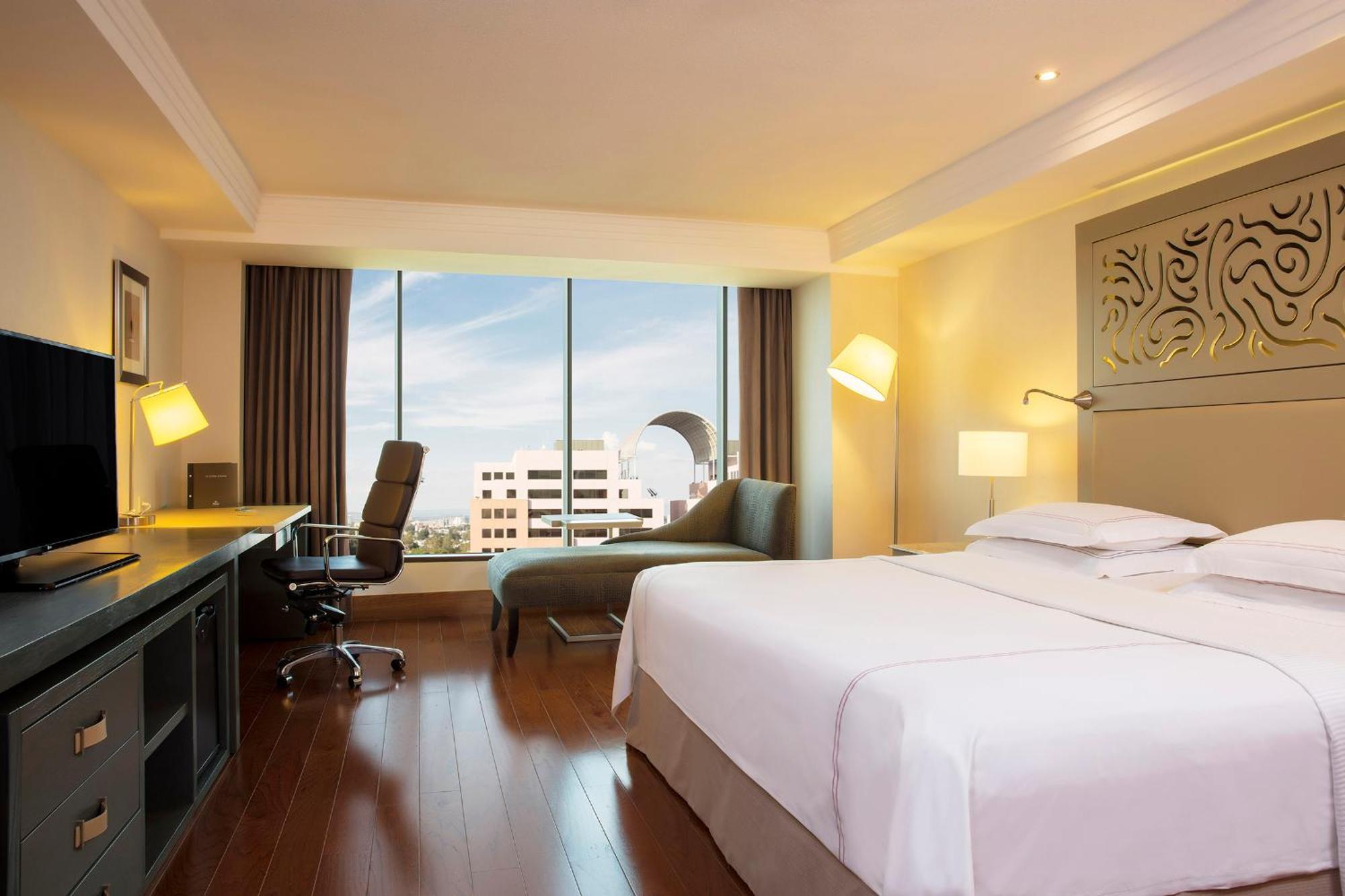 Barcelo Guadalajara Hotel: 5 star Hotel with a Minimum Price 699.545MXN ...